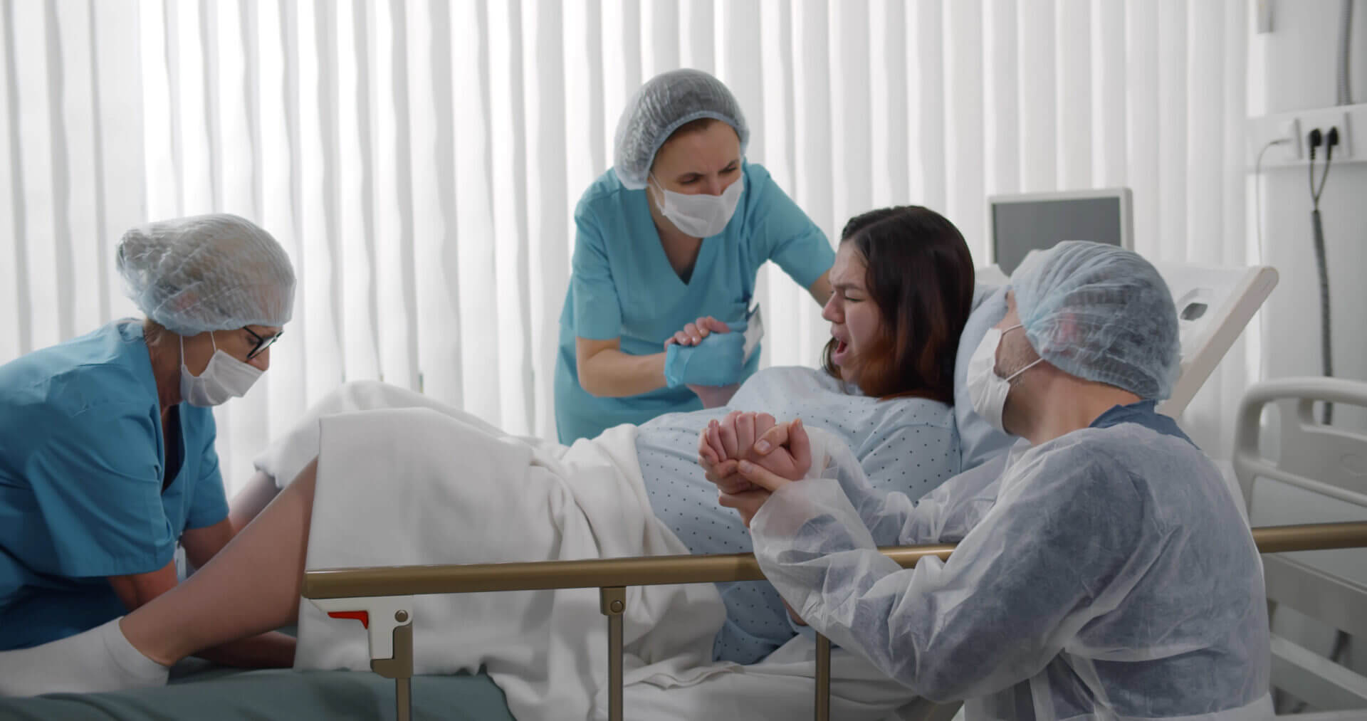 After birth: the first 12 hours of a new mother - Healthy Post Natal Body